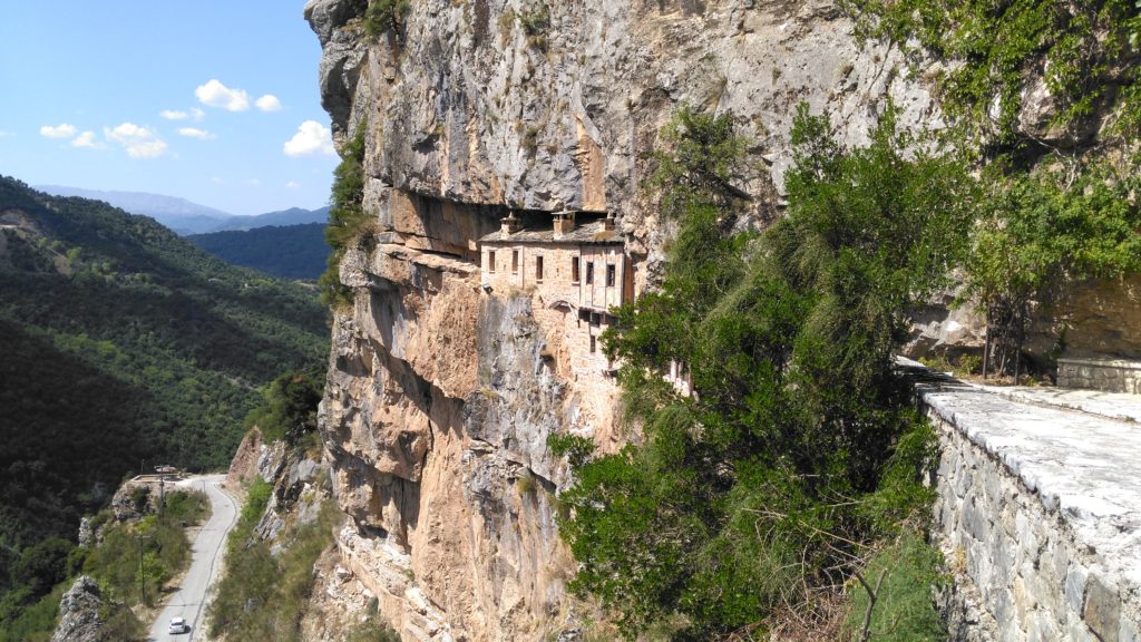 The Holy Monastery of Our Lady of Kipina, in Epirus | PEMPTOUSIA