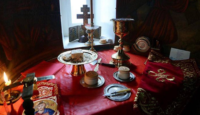 “In Peace, let us pray to the Lord” – The Litany of Peace or Great ...